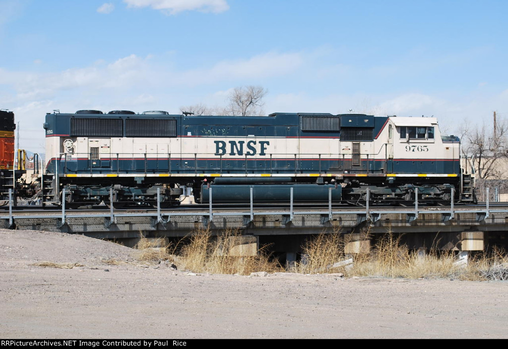 BNSF 9765